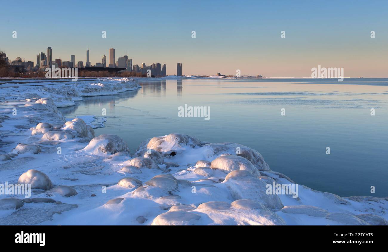 Chicago river ice winter Banque de photographies et d’images à haute ...