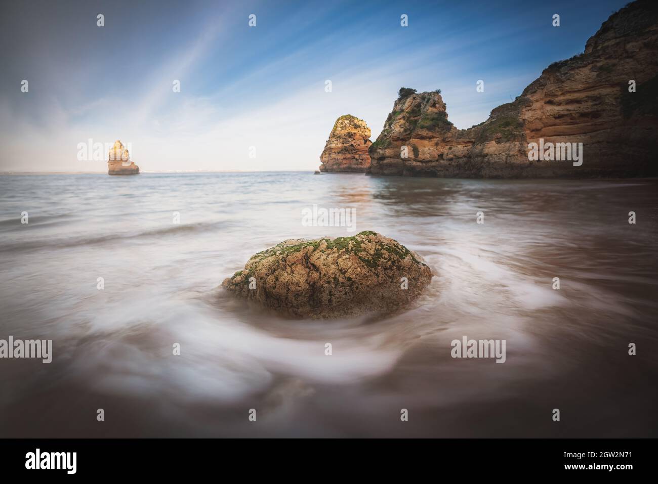 Most beautiful beaches of portugal Banque de photographies et d’images ...
