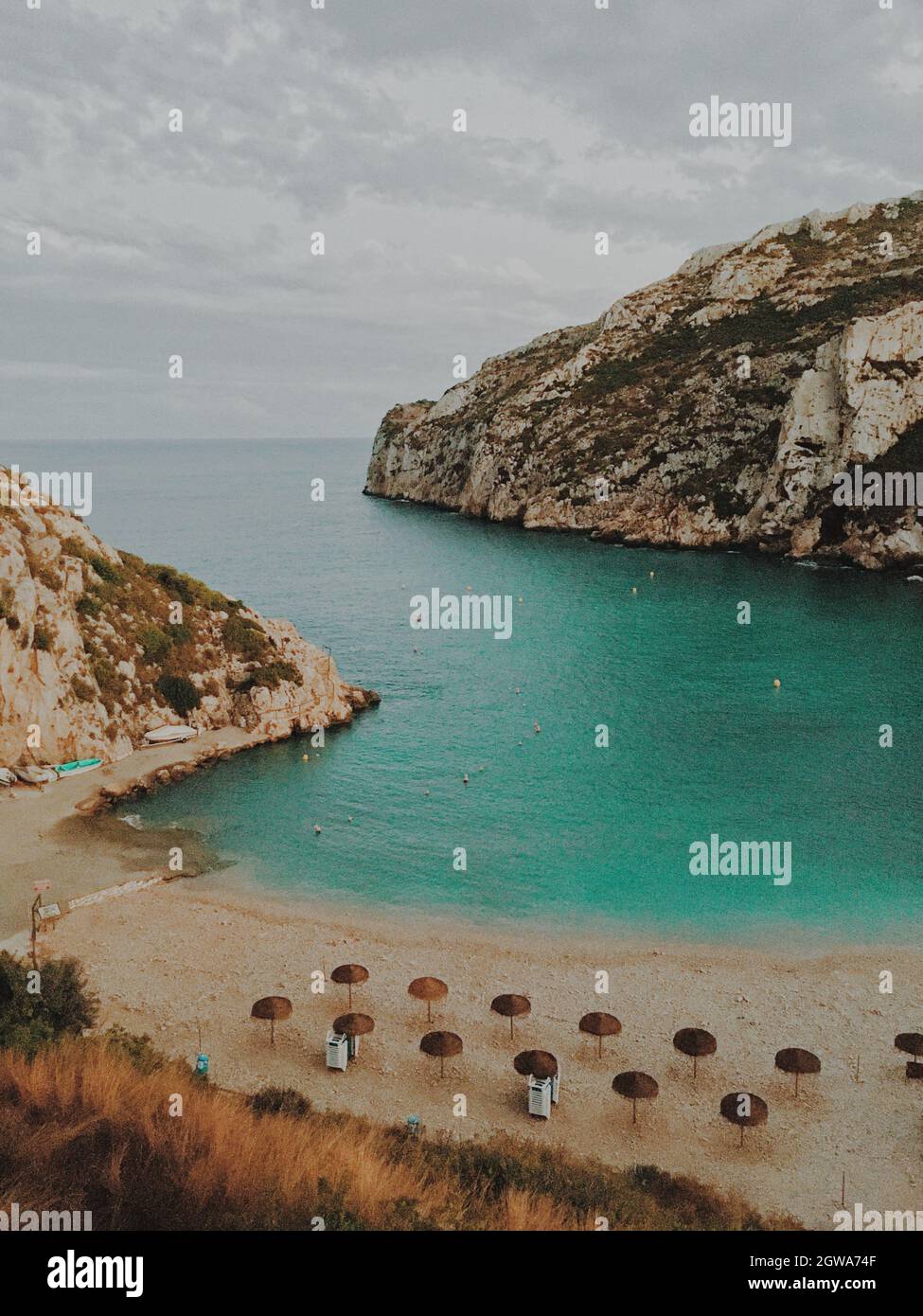 Granadella beach Banque de photographies et d’images à haute résolution ...