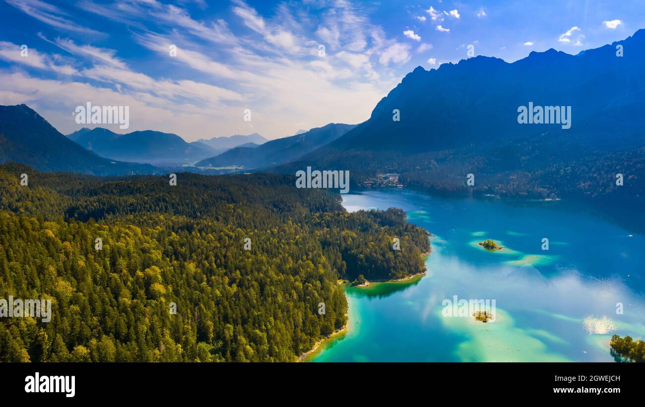 Baie du lac eibsee Banque de photographies et d’images à haute résolution - Alamy