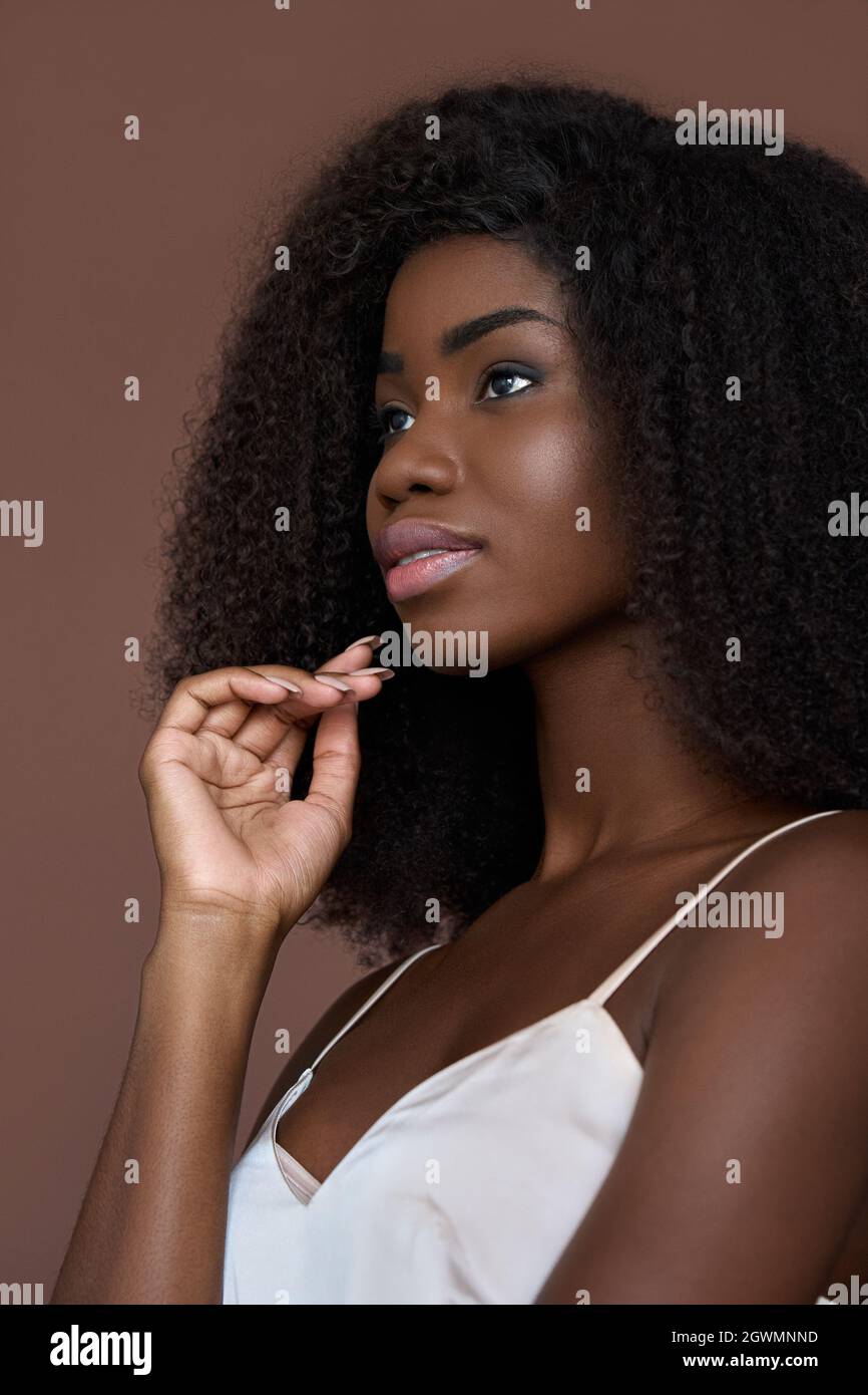 Gros Plan De Jeune Femme Noire Banque De Photographies Et Dimages à