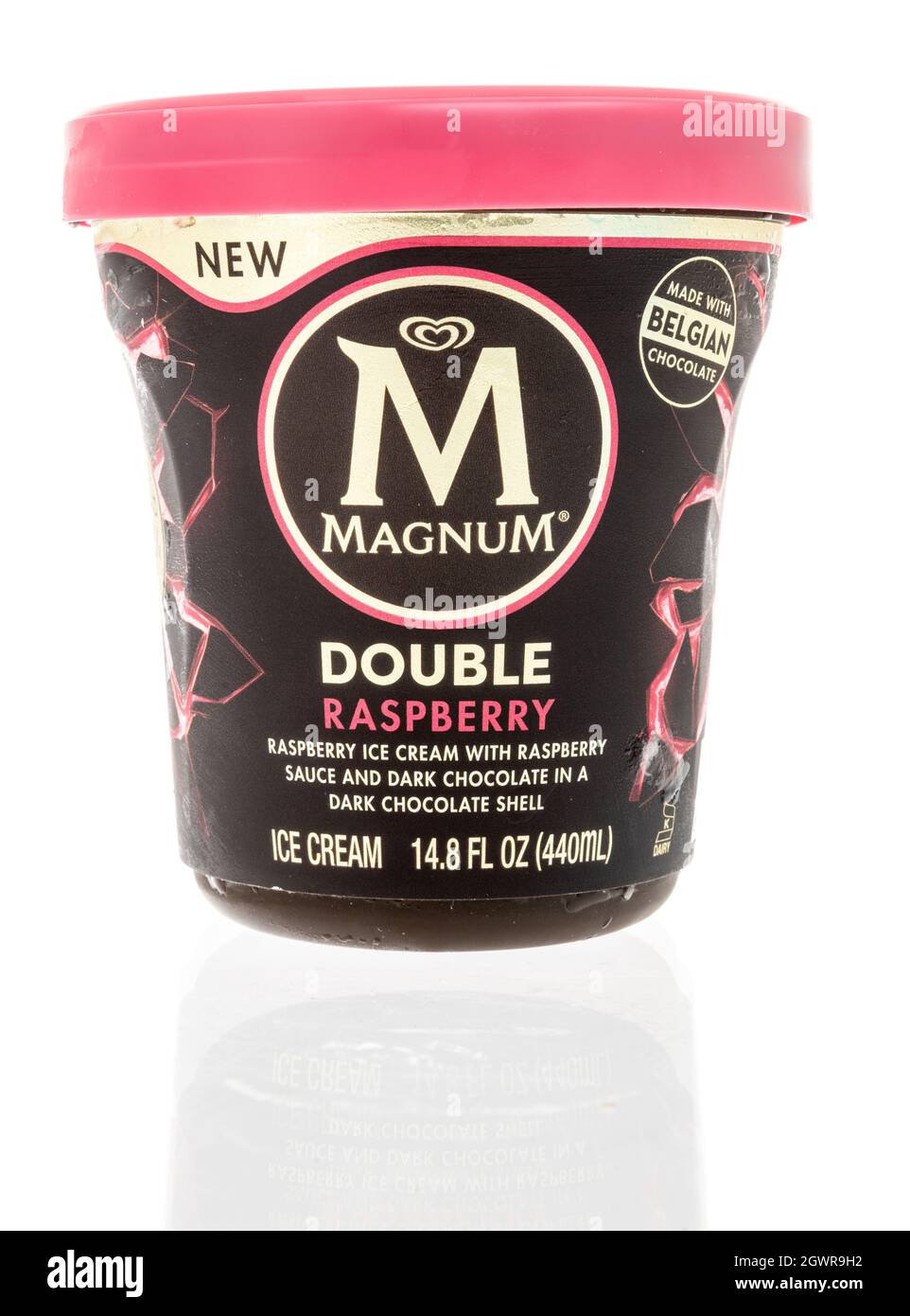 Glace au chocolat magnum Banque de photographies et d’images à haute ...