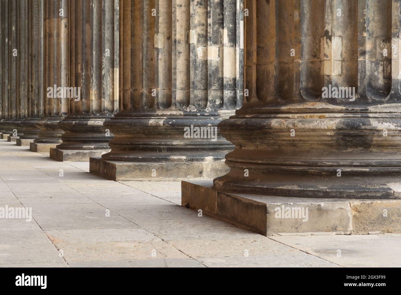 Colonnes dans l'ordre dorique Banque de photographies et d’images à ...