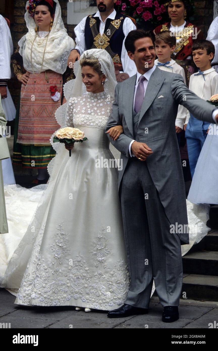 Le prince héritier exilé Pavlos de Grèce après son mariage à l ...