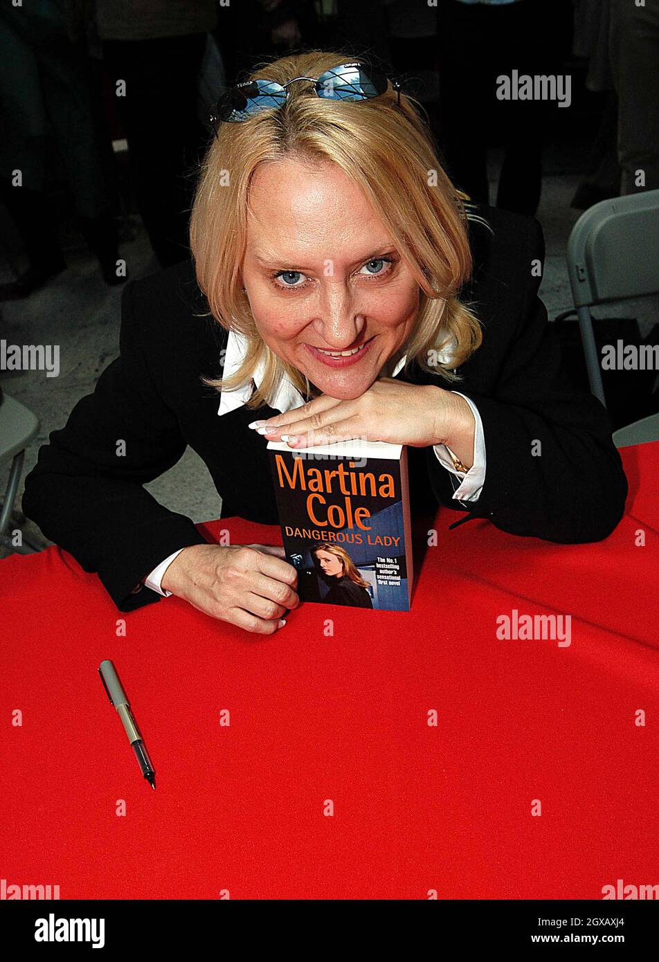 Martina cole Banque de photographies et d’images à haute résolution - Alamy