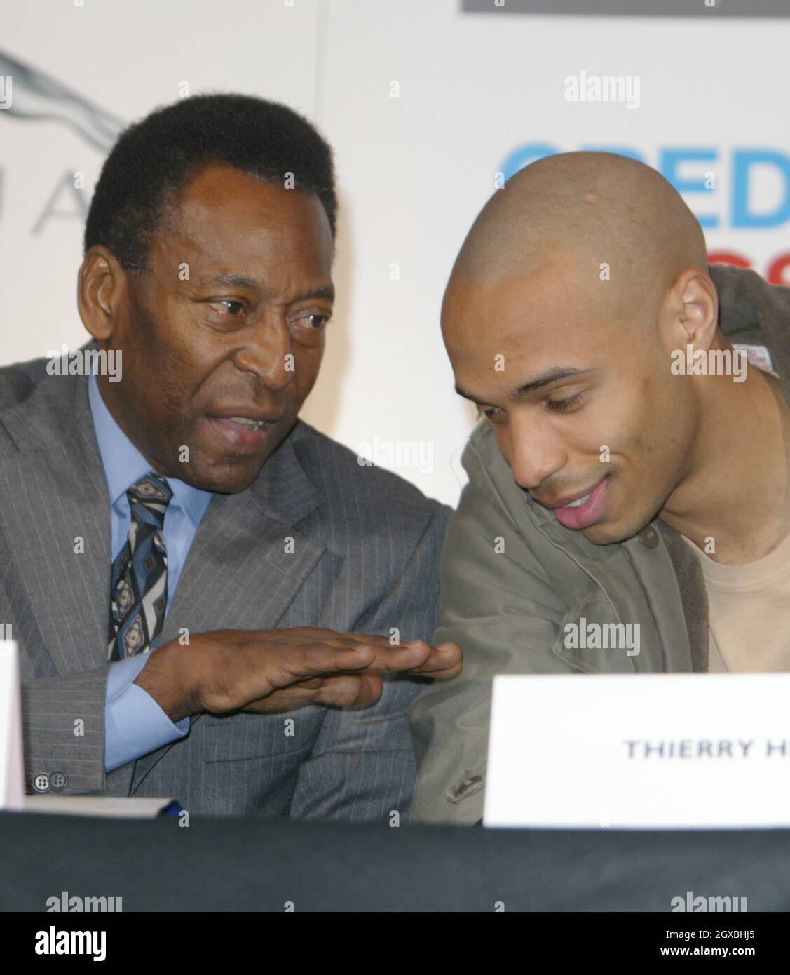 Pele et Thierry Henry à l'Académie royale d'Art où ont eu lieu les ...