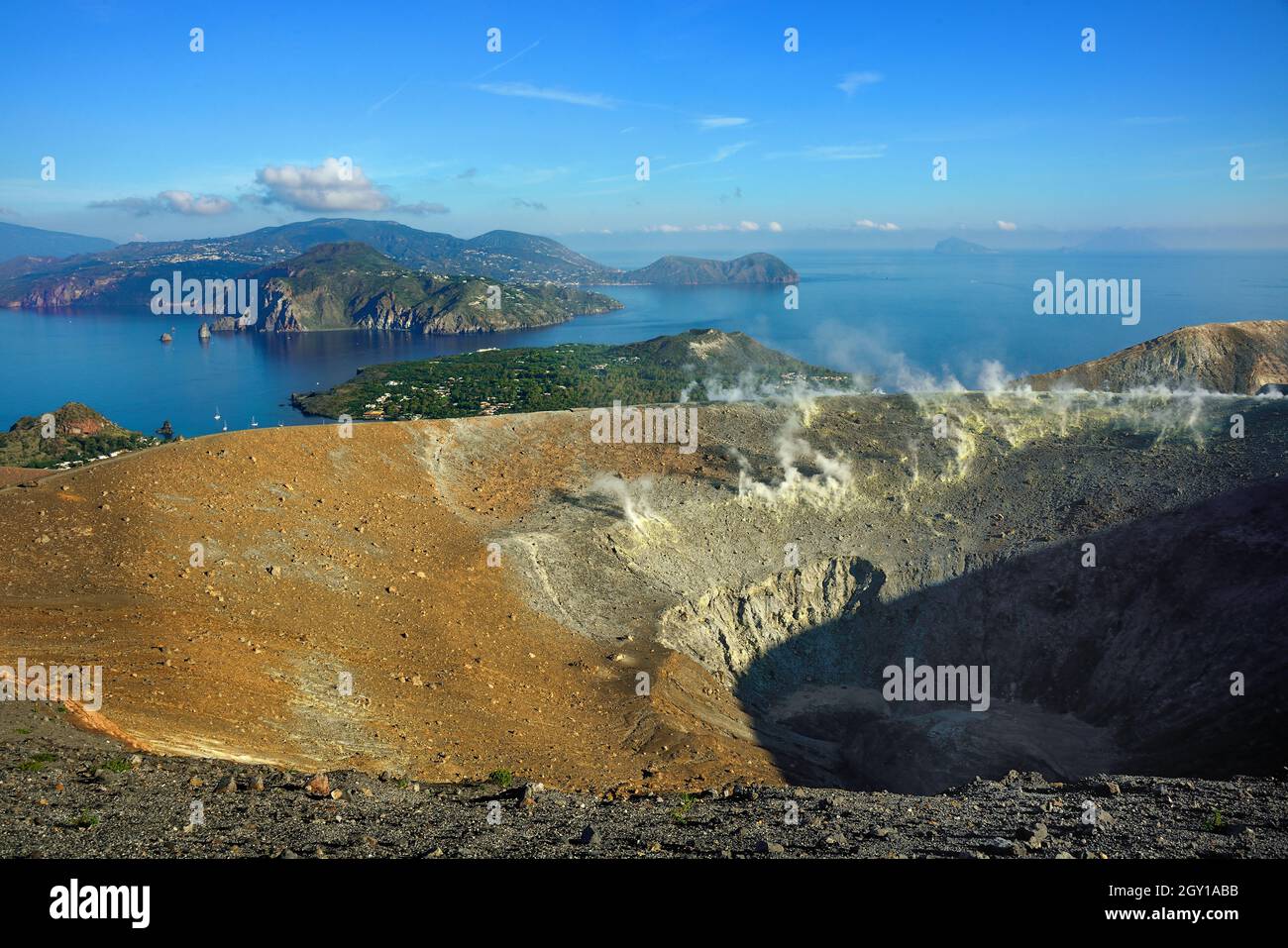 Îles Eoliennes, Sicile, Italie. Île de Vulcano, elle contient plusieurs ...
