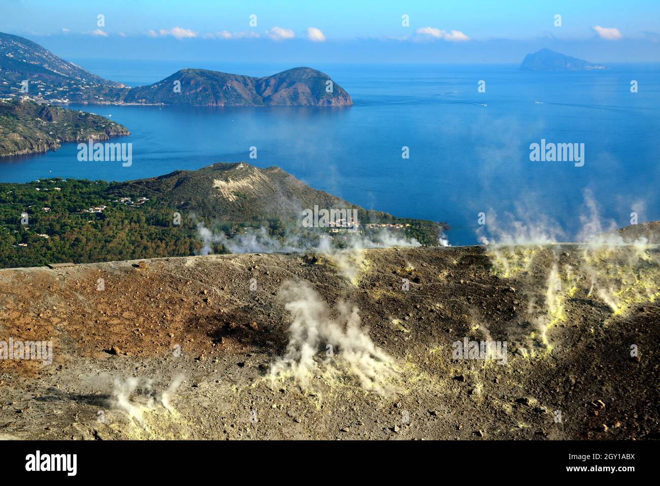 Îles Eoliennes, Sicile, Italie. Île de Vulcano, elle contient plusieurs ...