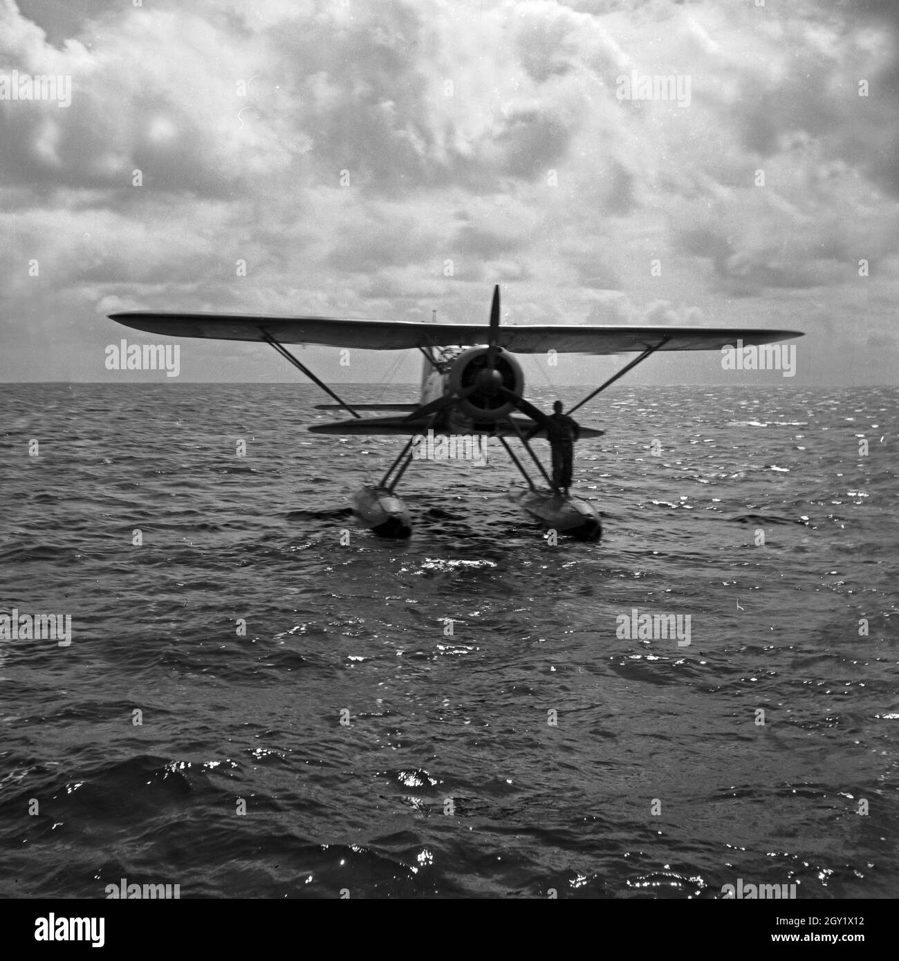 DAS Seeaufklärer Heinkel He114 Wasserflugzeug 60 G41 der Deutschen ...