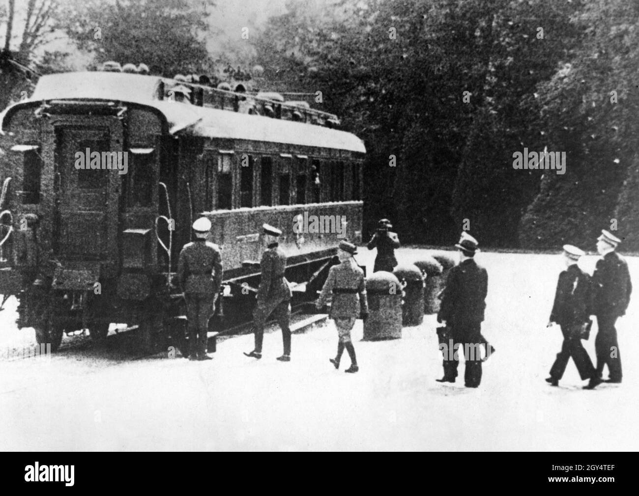 Négociations d'armistice entre la France et l'Allemagne à Compiègne ...