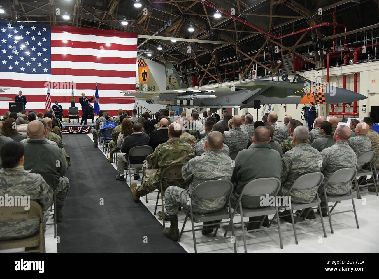 Le lieutenant-colonel Micah Lambert, 173e commandant du groupe d ...