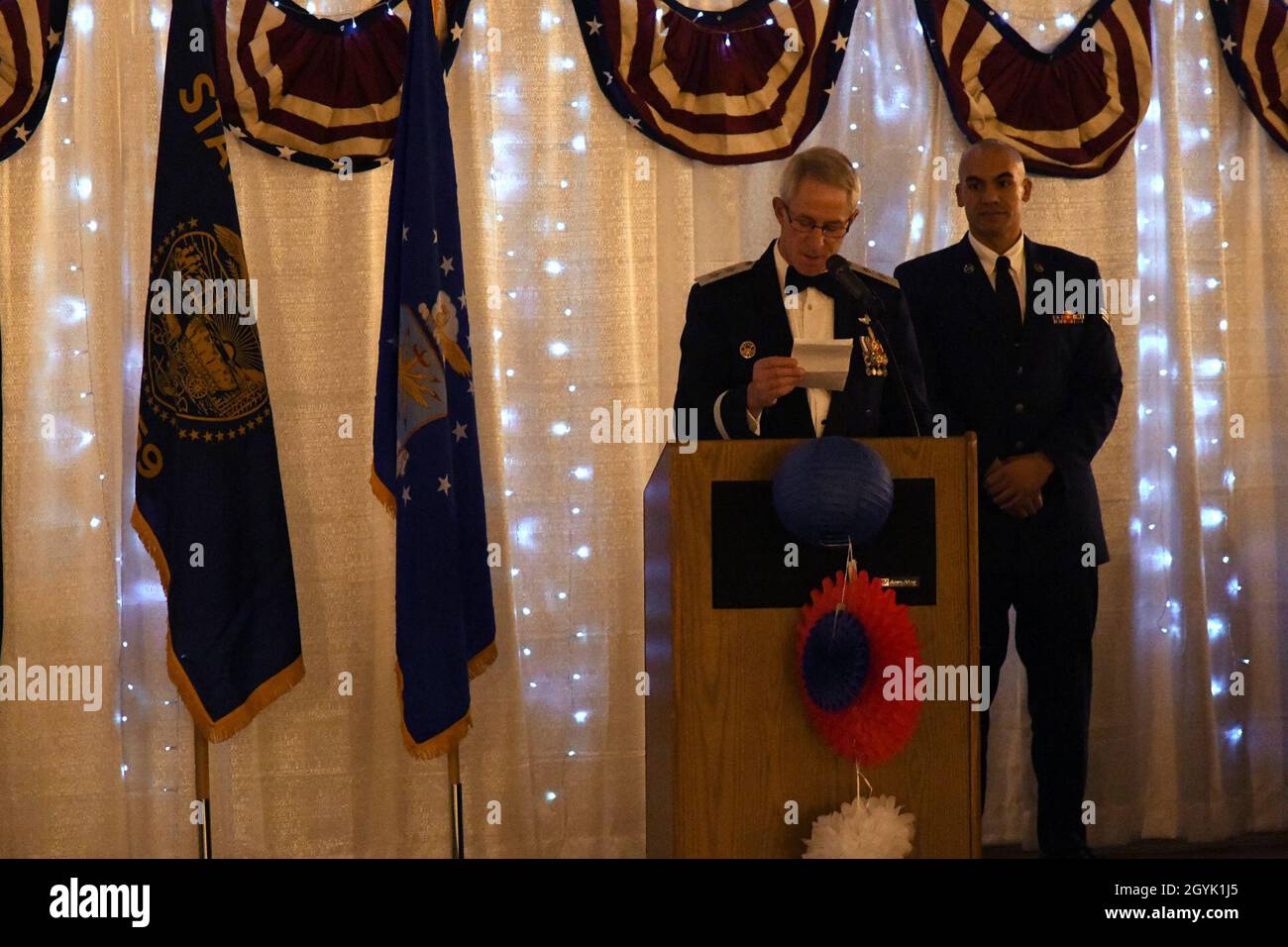 Le major général de la Force aérienne américaine à la retraite Stephen ...