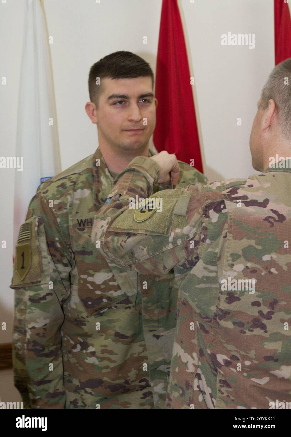 Bang.Le général Howard Geck, commandant général adjoint, poste de ...