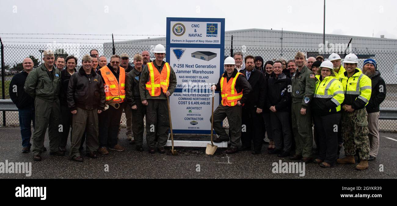 200122-N-HC646-0054 OAK HARBOR, Washington (janv22, 2019) Capt Eric P ...