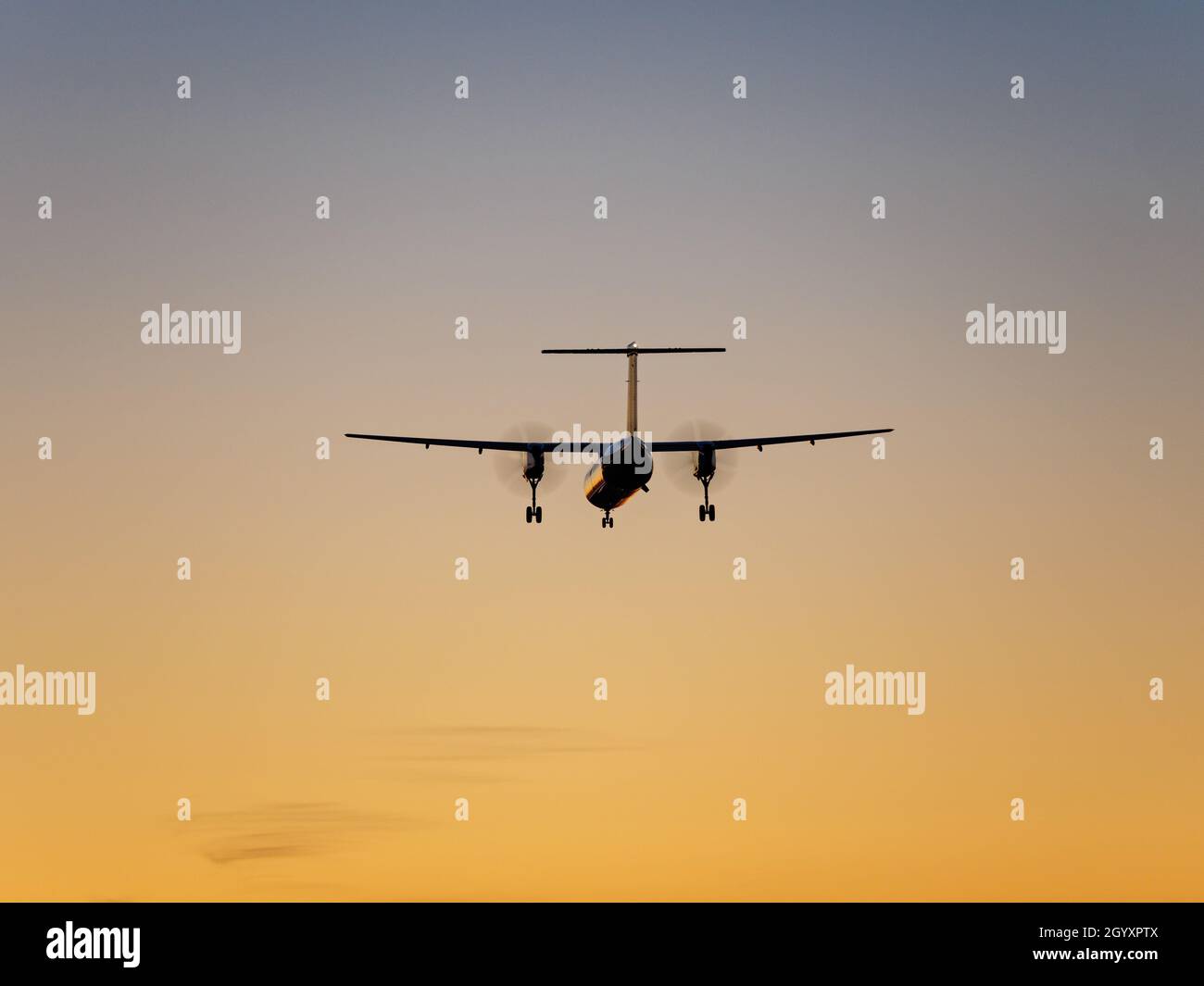 De havilland dash 8 400 Banque de photographies et d’images à haute ...