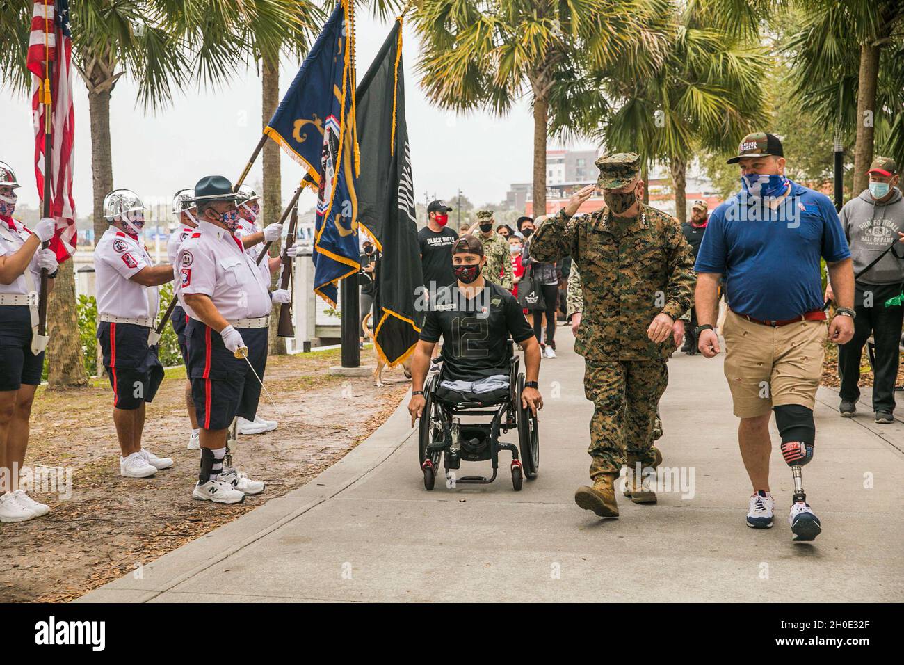 Le général Kenneth F. McKenzie, Jr. Du corps des Marines des États-Unis ...