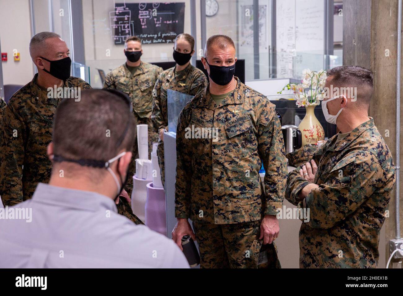 Général Karsten Heckl, Brig.Le général Daniel B. Conley et le colonel ...