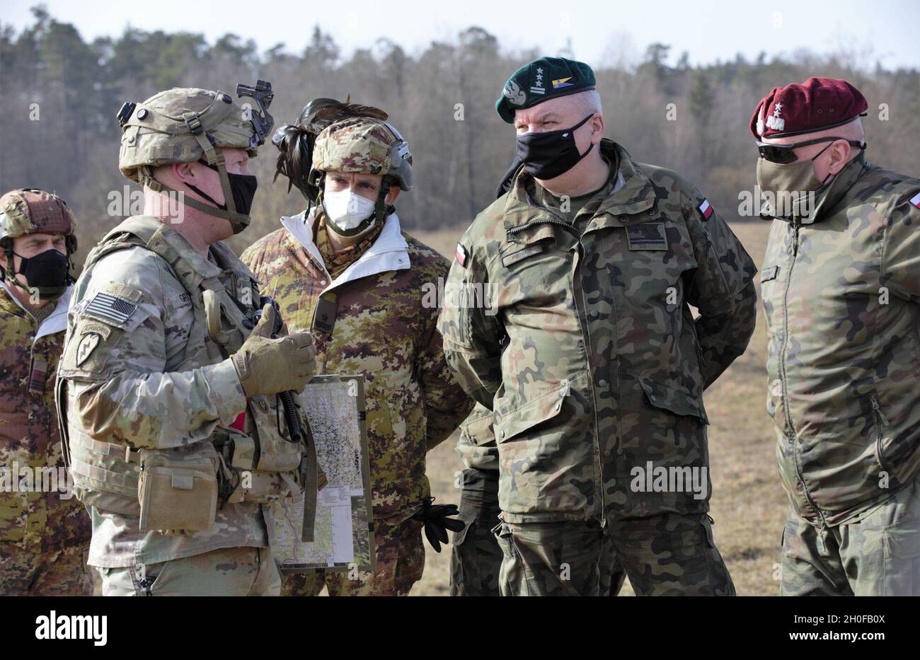 Le lieutenant-colonel Richard Groen, commandant du bataillon du 1er ...