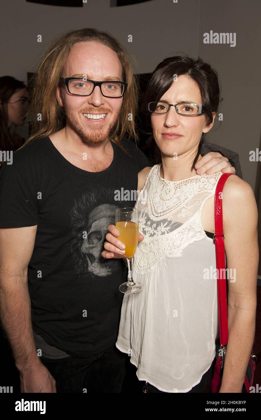 Tim minchin and wife Banque de photographies et d’images à haute ...