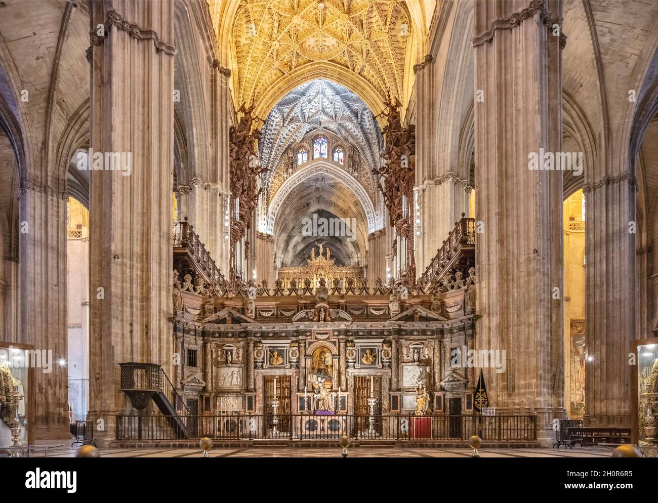 Intérieur de la cathédrale de séville Banque de photographies et d ...