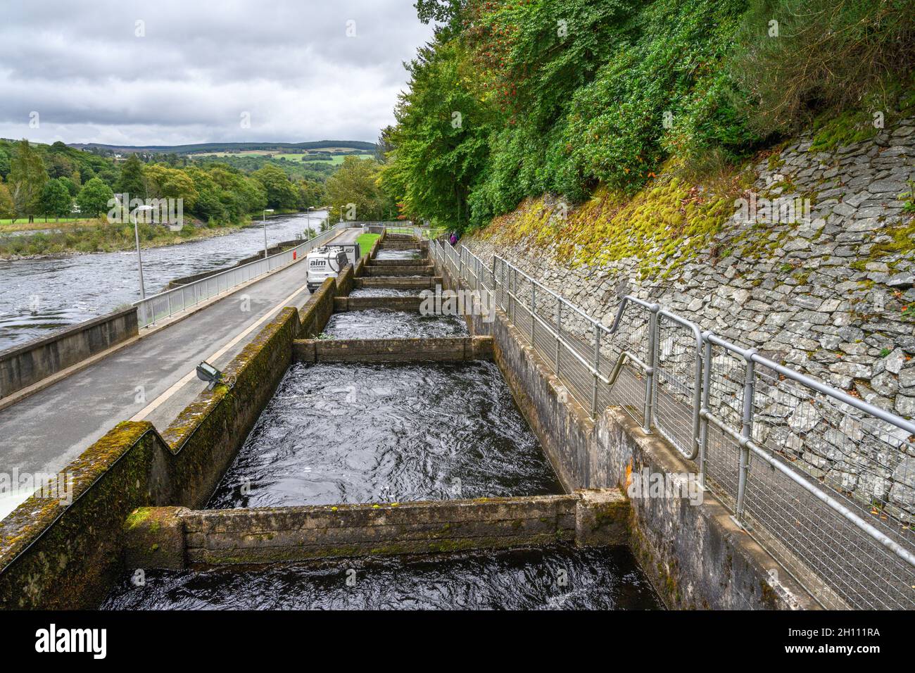 Pitlochry dam Banque de photographies et d’images à haute résolution ...