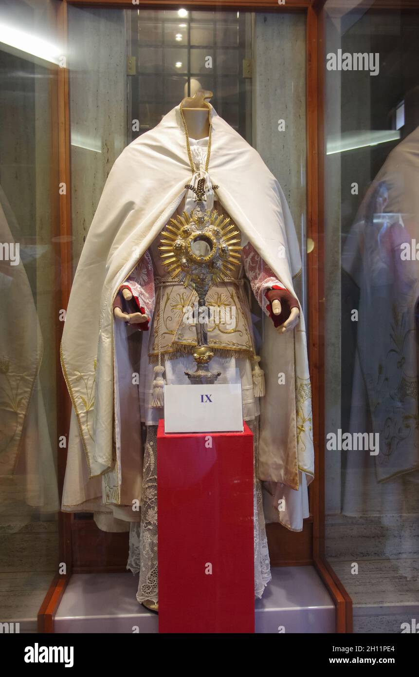 Padre pio Banque de photographies et d’images à haute résolution - Alamy