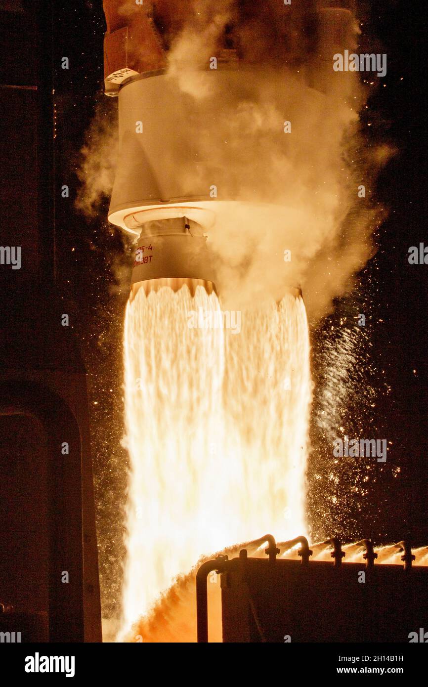 Une Fusée Atlas V De United Launch Alliance Avec Le Satellite Lucy à