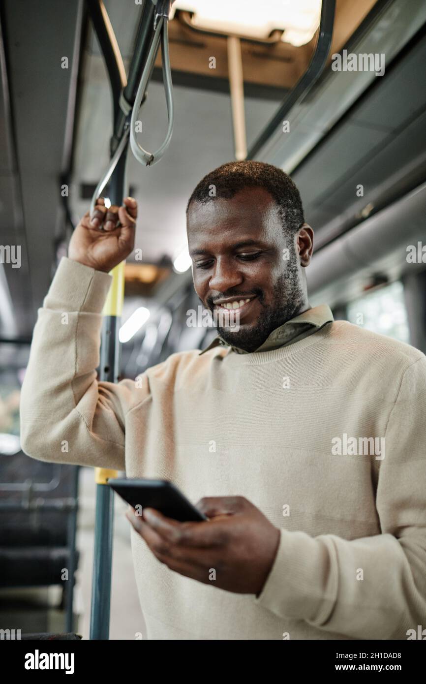 Les noirs utilisant les transports en commun Banque de photographies et ...