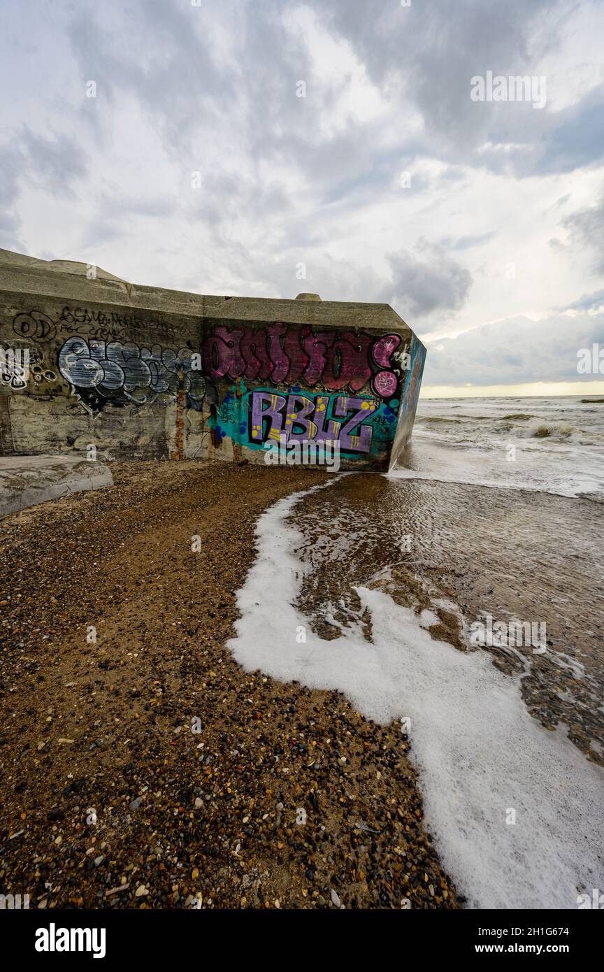 Bunker sur la plage wwii mur atlantique Banque de photographies et d ... Bunker sur la plage wwii mur atlantique Banque de photographies et d ...