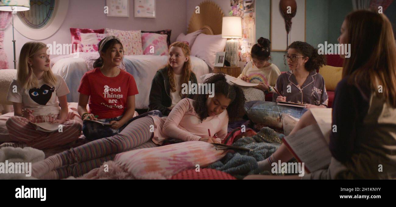 LE CLUB DES BABY-SITTERS, de gauche à droite : Shay Rudolph, Kyndra ...