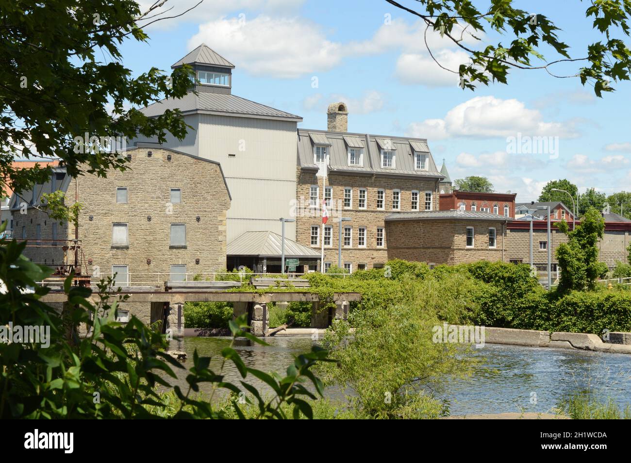 SMITHS FALLS (ONTARIO), CA, le 16 JUIN 2021 : une vue sur le lieu ...