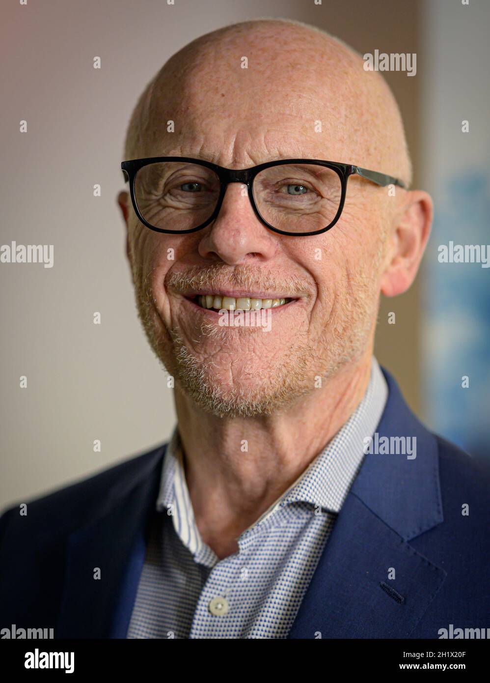 John caudwell Banque de photographies et d’images à haute résolution ...