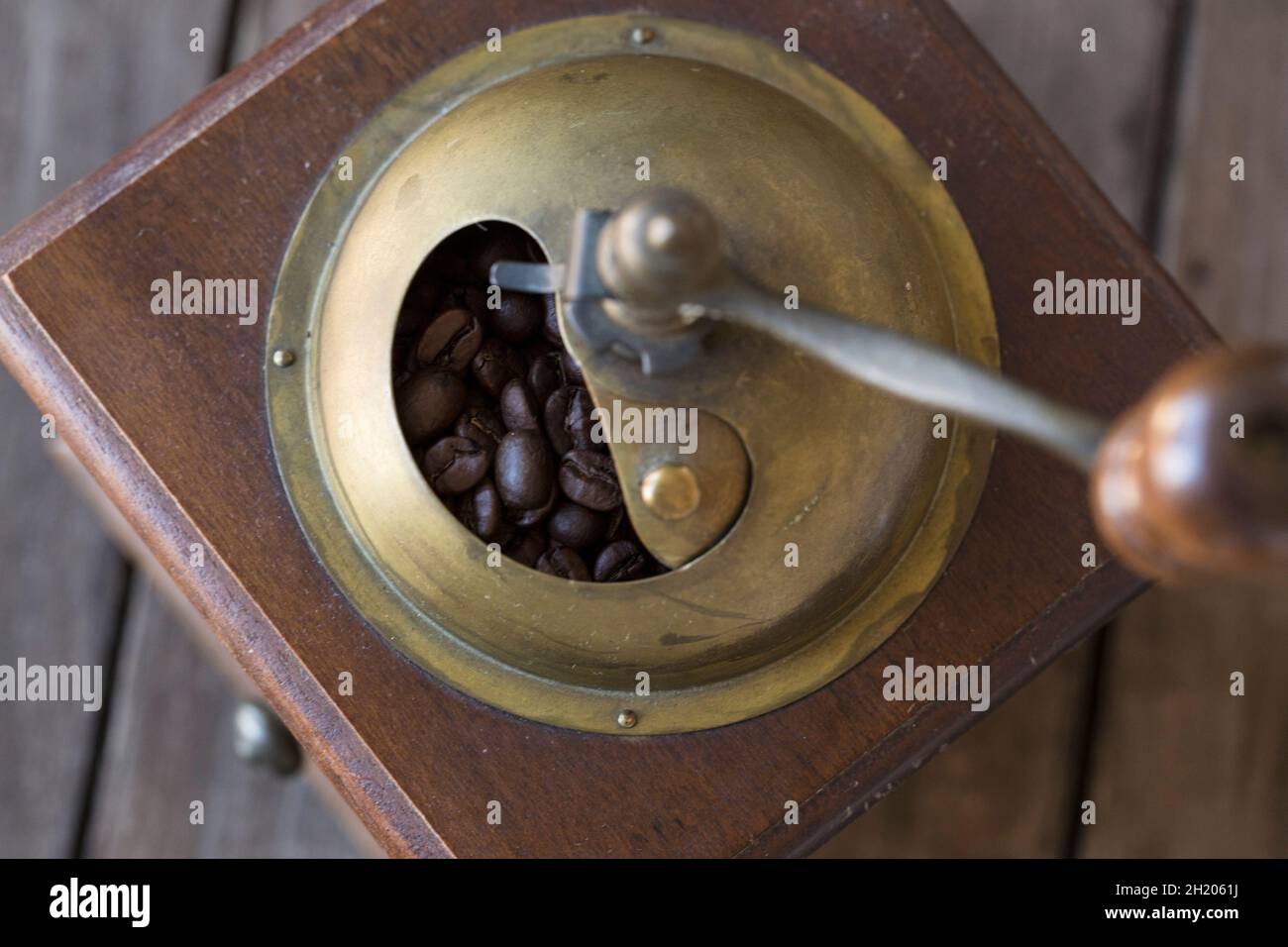 Vieux moulin a cafe Banque de photographies et d’images à haute ...