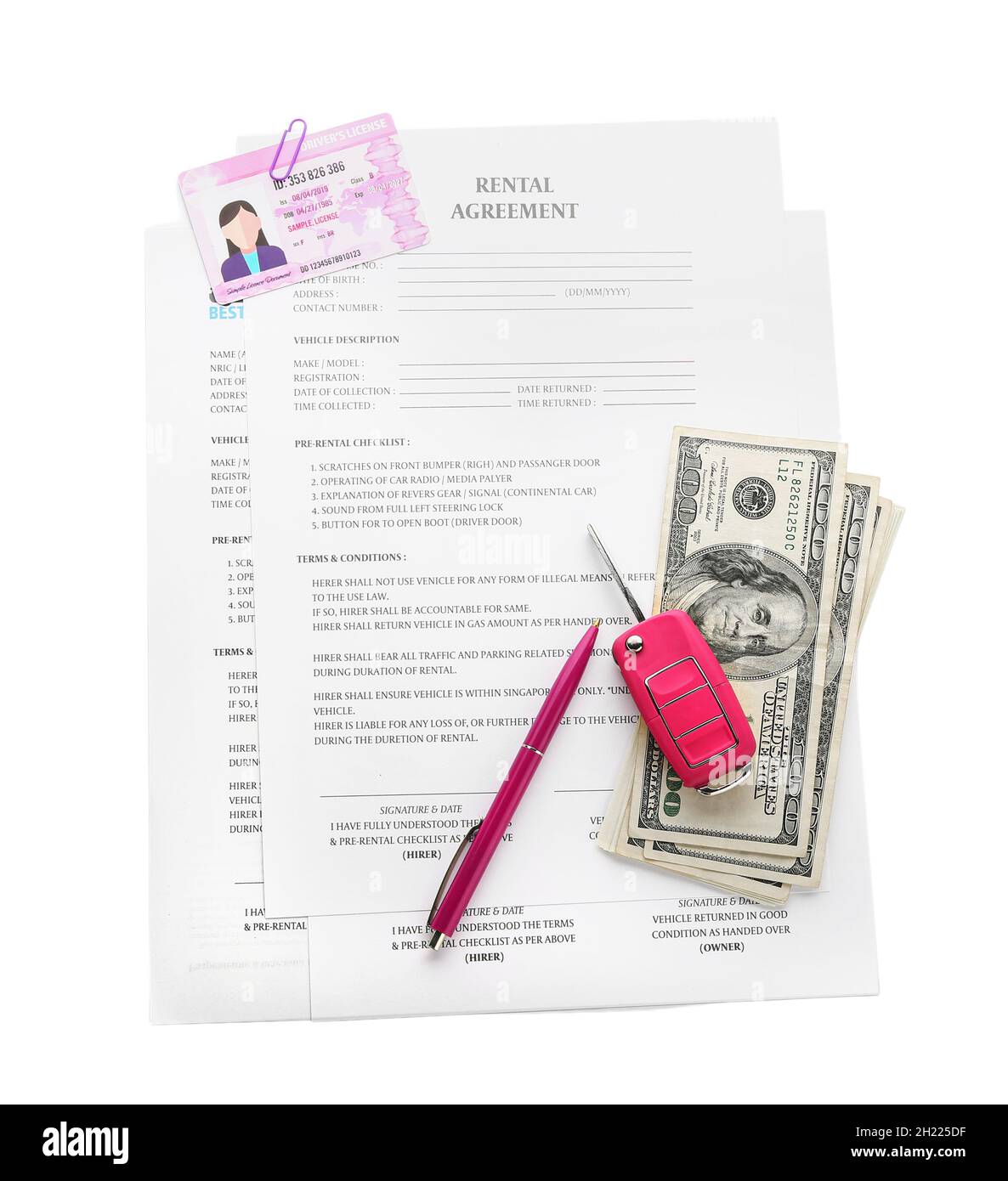 Contrat de location, permis de conduire, argent, stylo et clé de ...