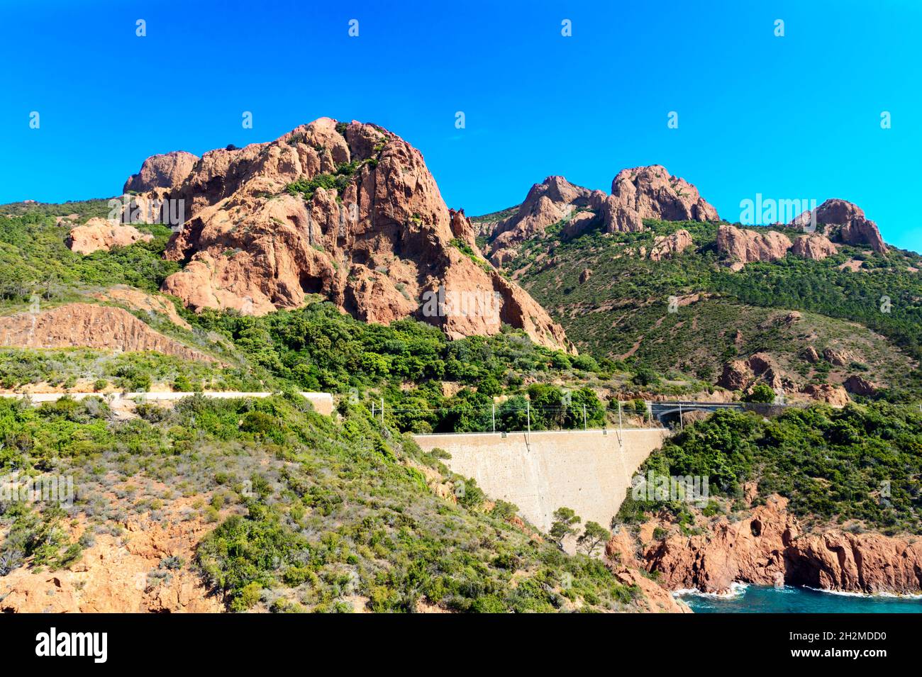 Cap Esterel dans le sud de la France Photo Stock - Alamy