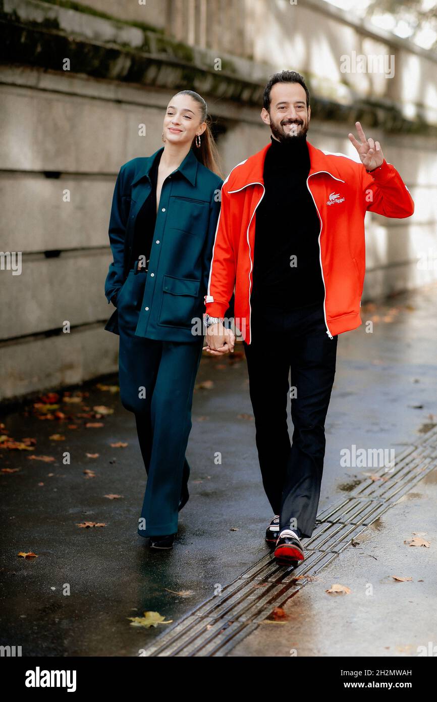 Street style, Victoria Dauberville et Mathieu Forget arrivent au ...