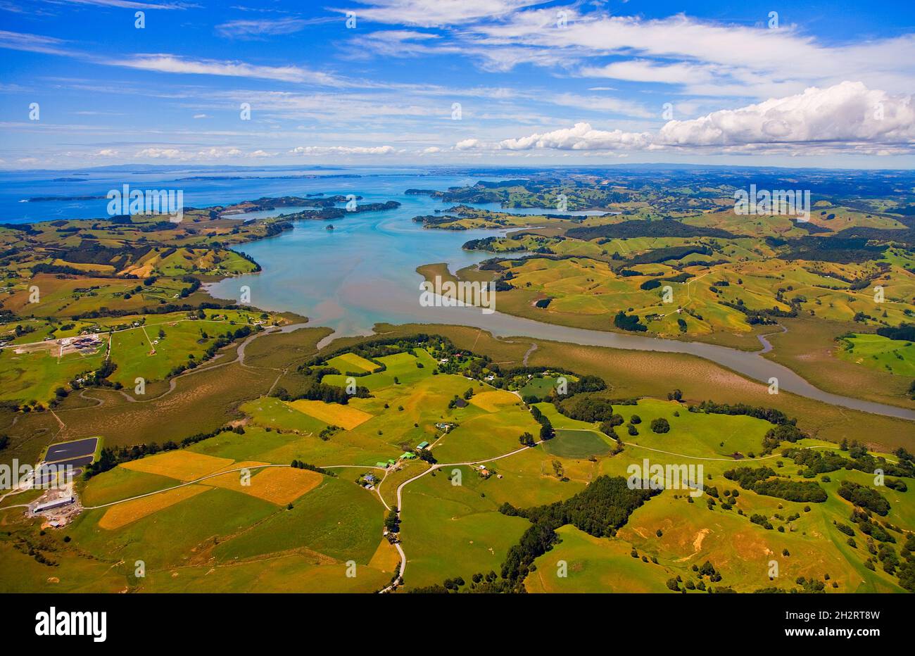 Mahurangi river Banque de photographies et d’images à haute résolution ...