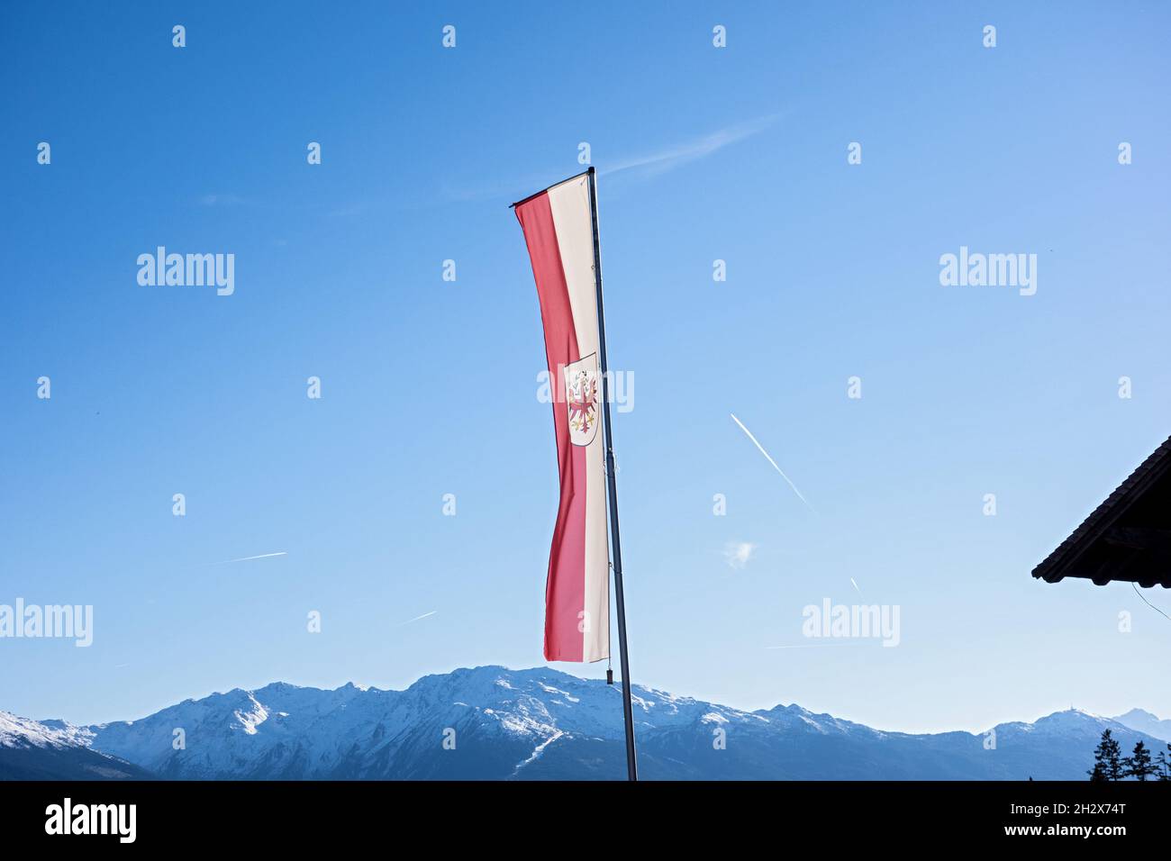 Drapeau du tyrol Banque de photographies et d’images à haute résolution ...