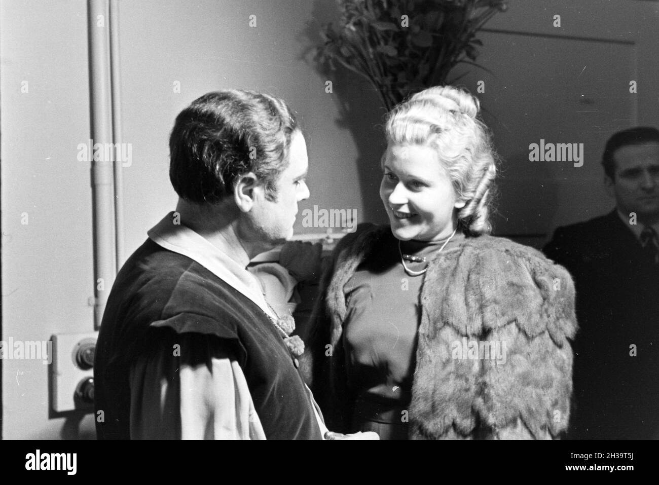 Opernsänger empfängt Ein Besuch im Opernhaus de Rom ; Italien 1940er ...