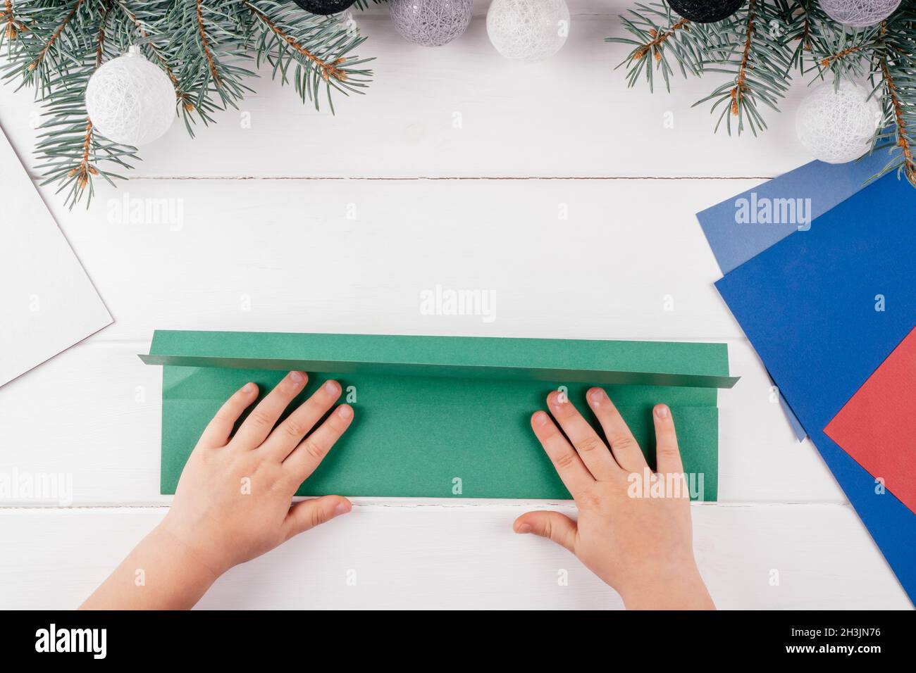 Guide détaillé de l'arbre de Noël 3D avec carte de vœux.Étape 6 ...