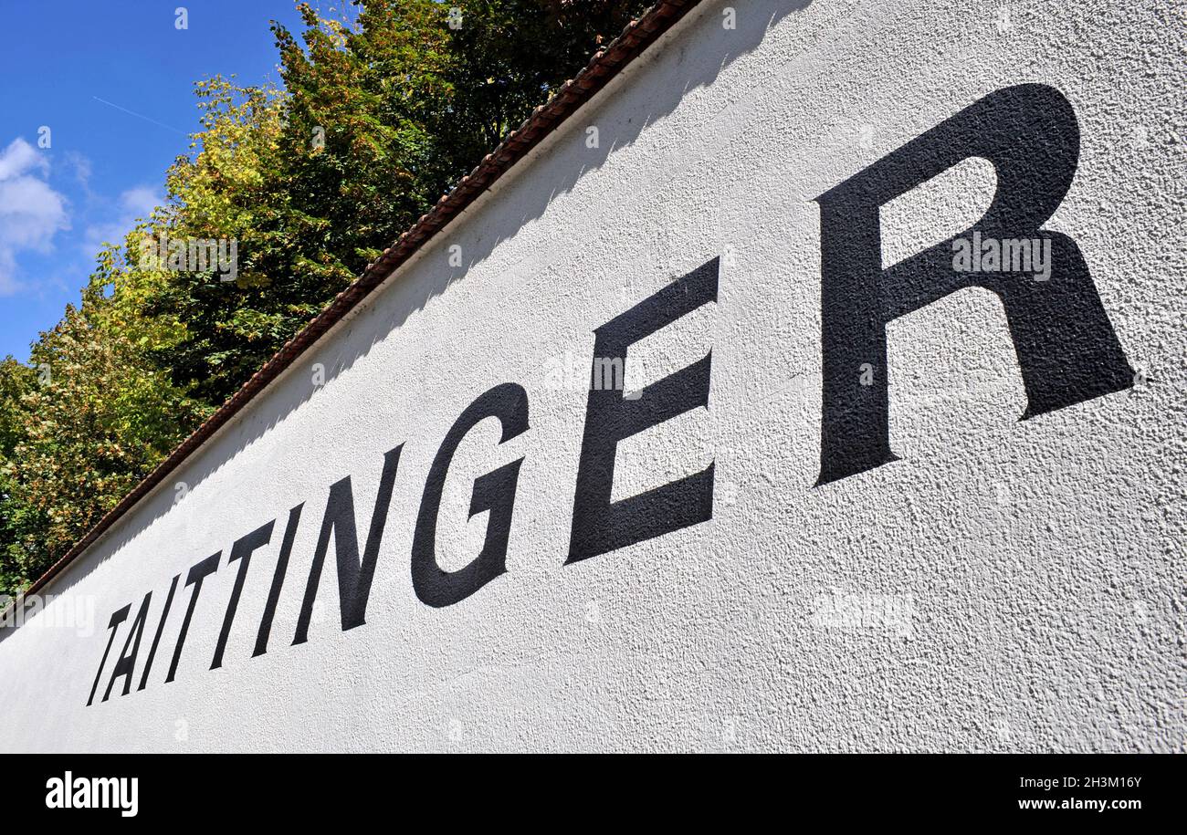 Caves champagne taittinger in reims Banque de photographies et d’images ...