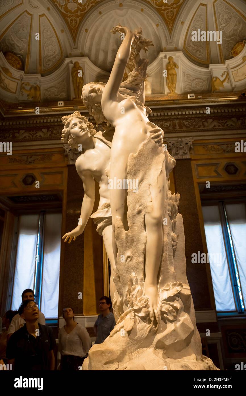Apollo et daphne bernini Banque de photographies et d’images à haute résolution - Alamy