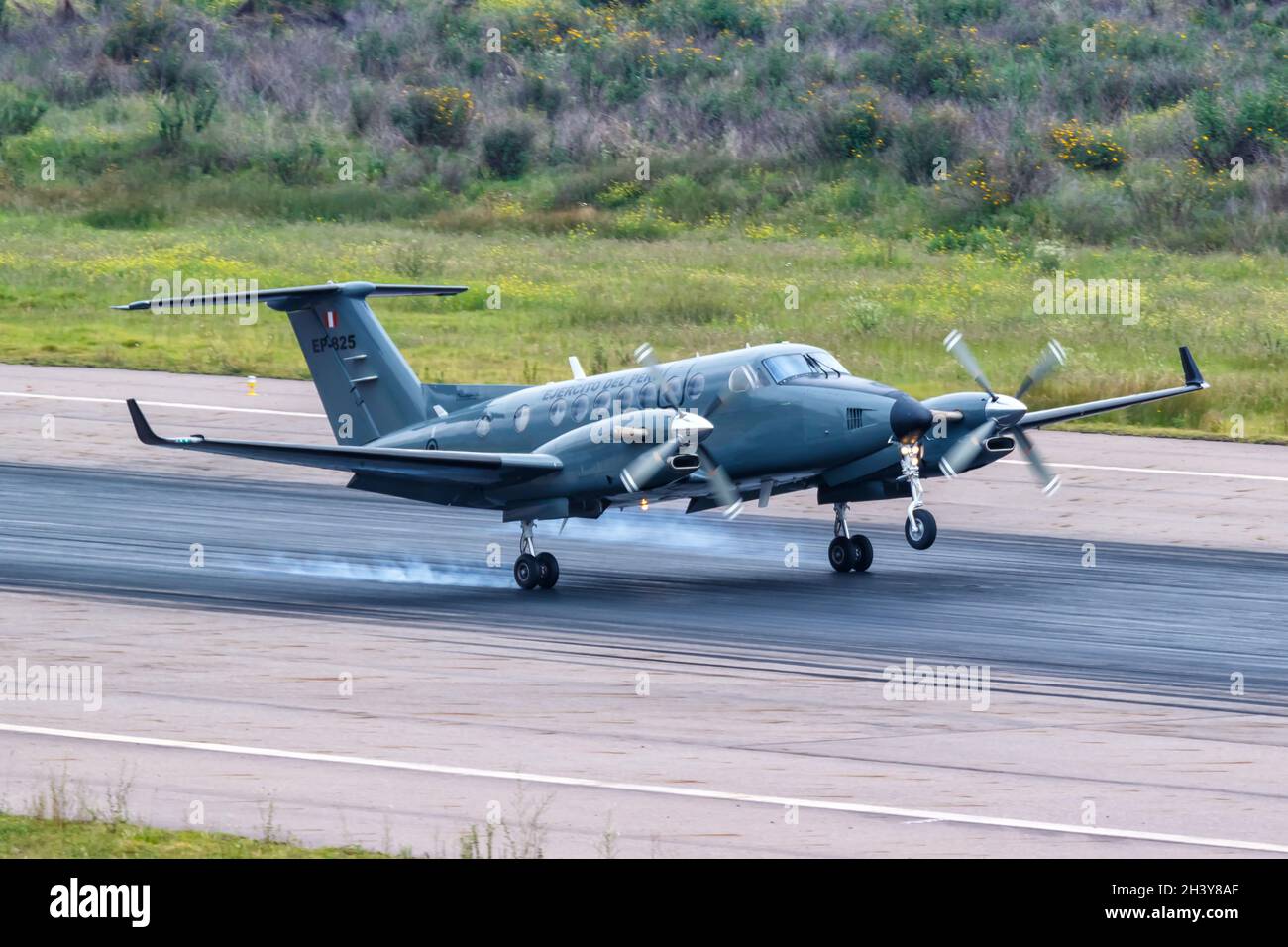 Beechcraft king air 350 Banque de photographies et d’images à haute ...
