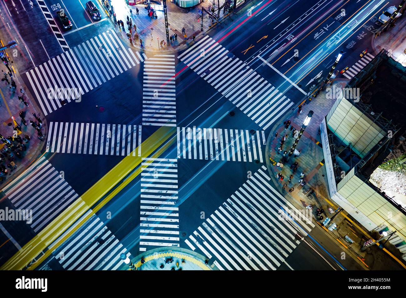 Intersection sukiyabashi Banque de photographies et d’images à haute ...
