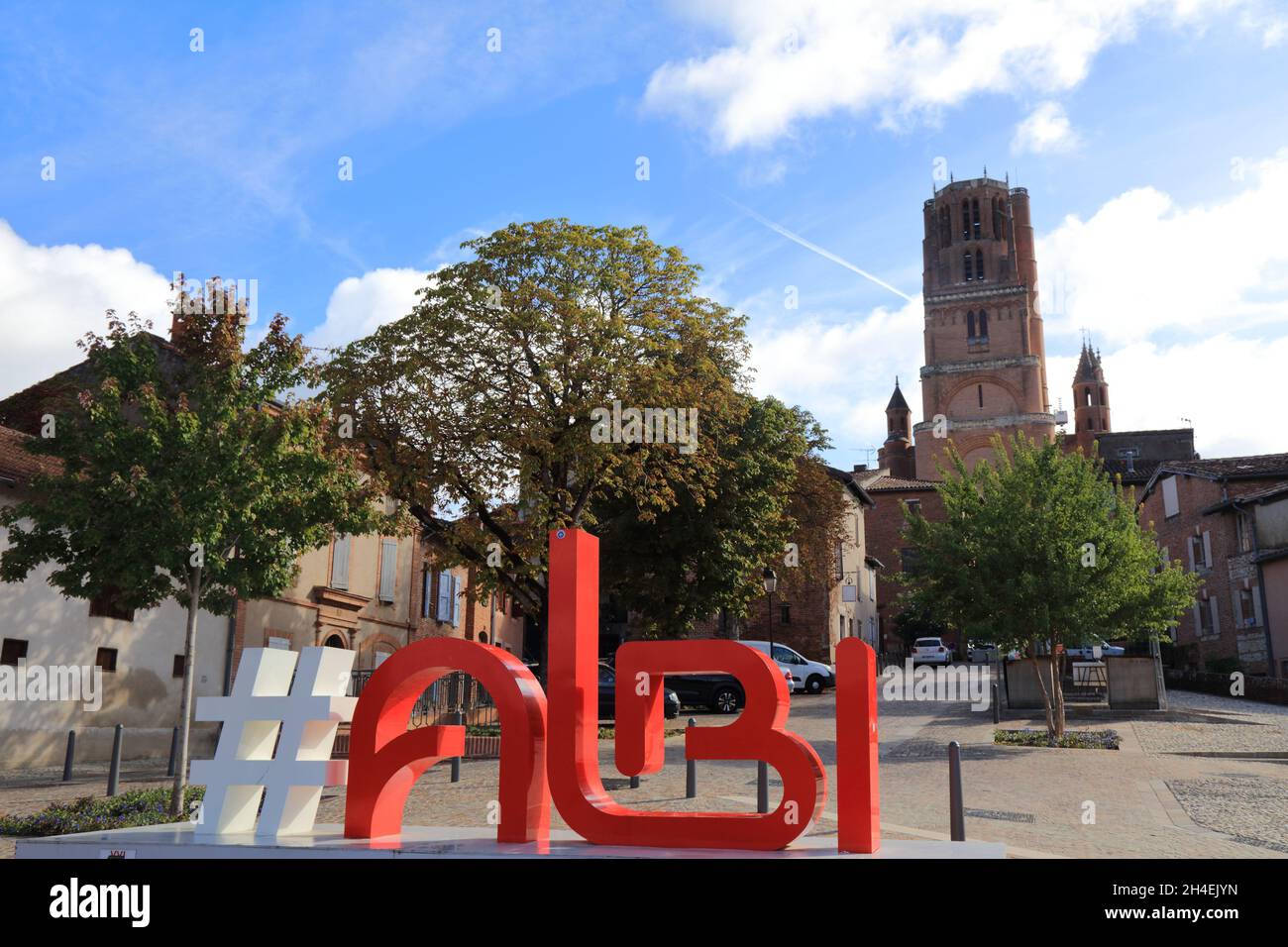 ALBI, FRANCE - 29 SEPTEMBRE 2021 : vue sur la rue d'Albi dans le ...