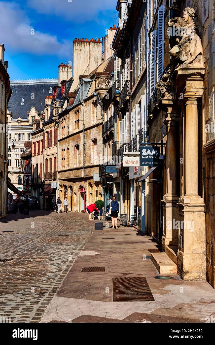 France, Côte d'Or, Dijon, rue des Forges Photo Stock - Alamy