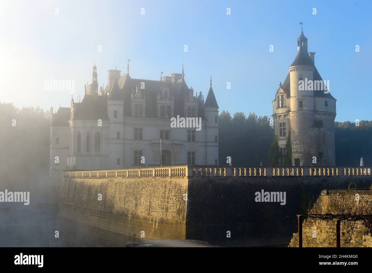 Brouillard du matin et brouillard Banque de photographies et d’images à ...
