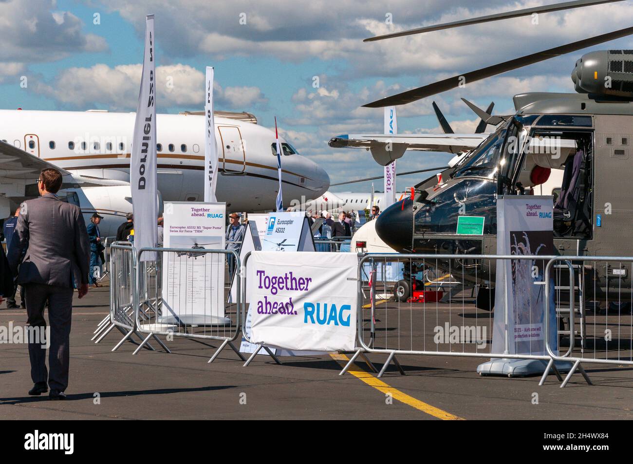 Salon international de l'aéronautique de Farnborough 2014.Exposition de ...
