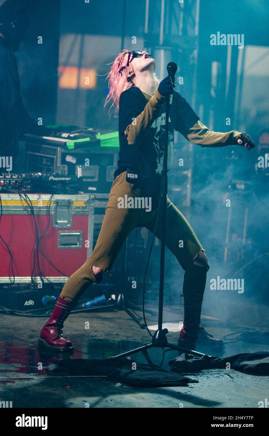 Edith frances Banque de photographies et d’images à haute résolution ...