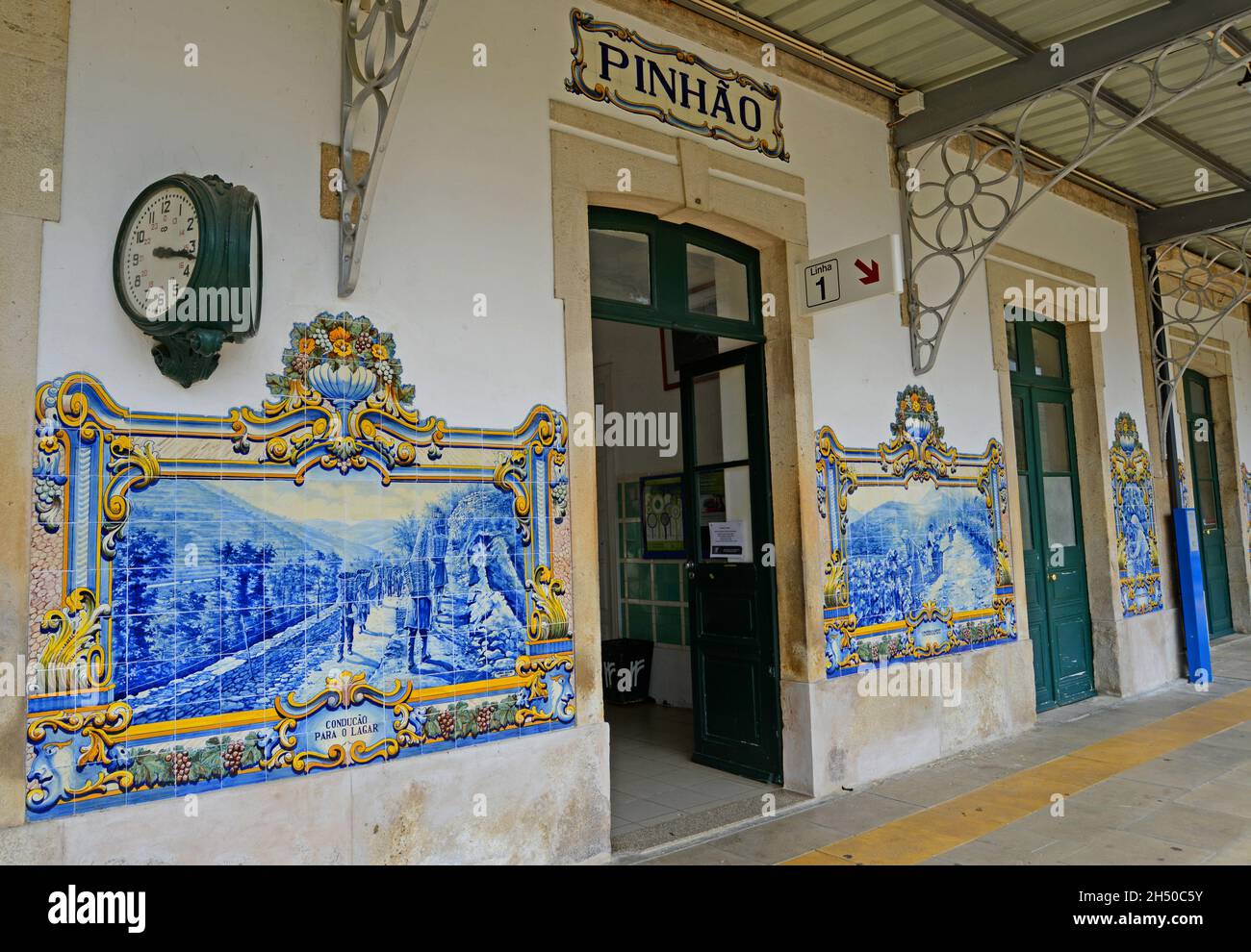 Pinhao train station Banque de photographies et d’images à haute ...